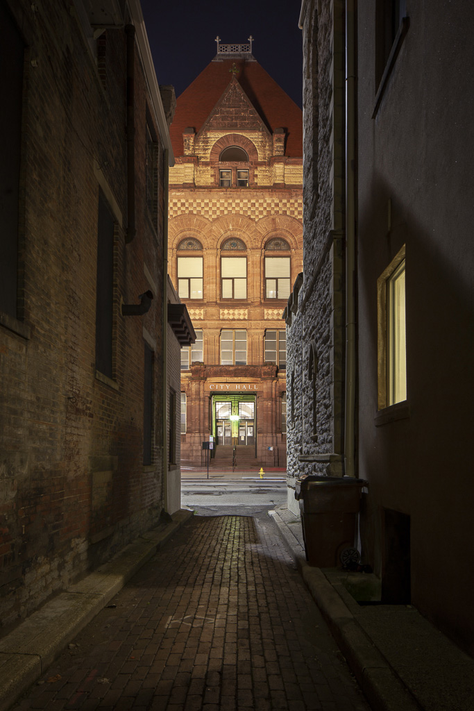 CITY HALL | Arthur Drooker